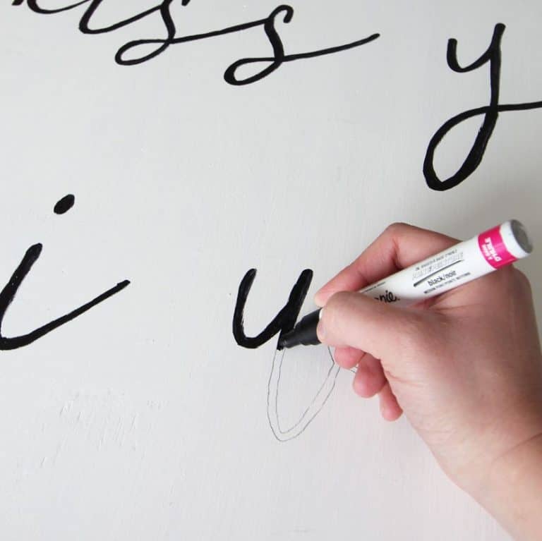 Small Wooden Love Signs for Valentine's Day - FREE Printables