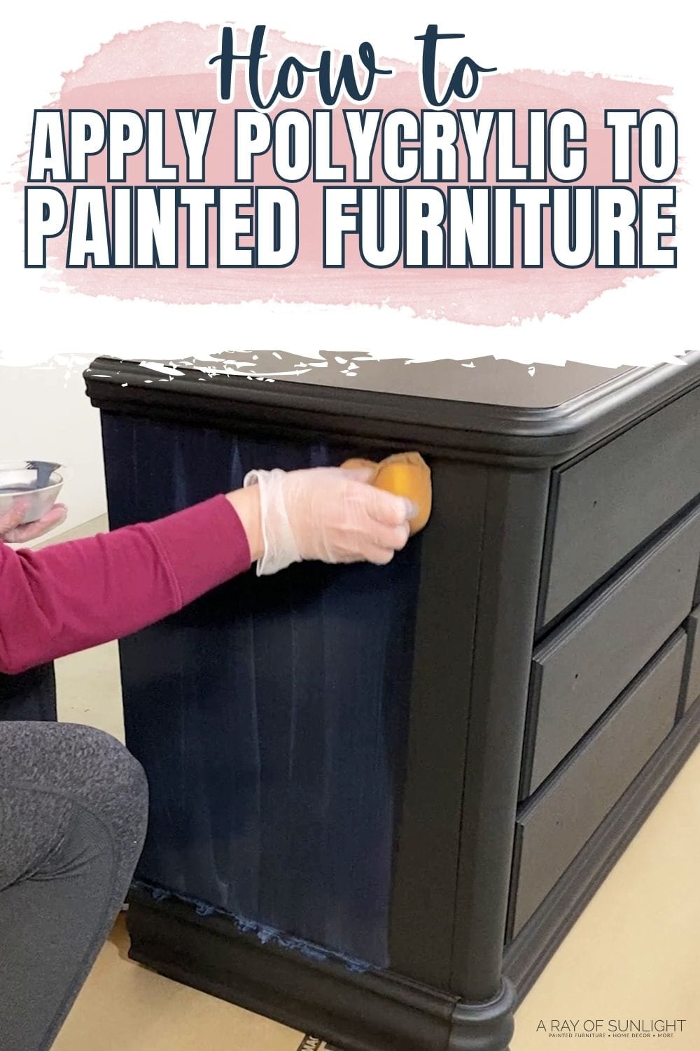 How to Apply Polycrylic to Painted Furniture