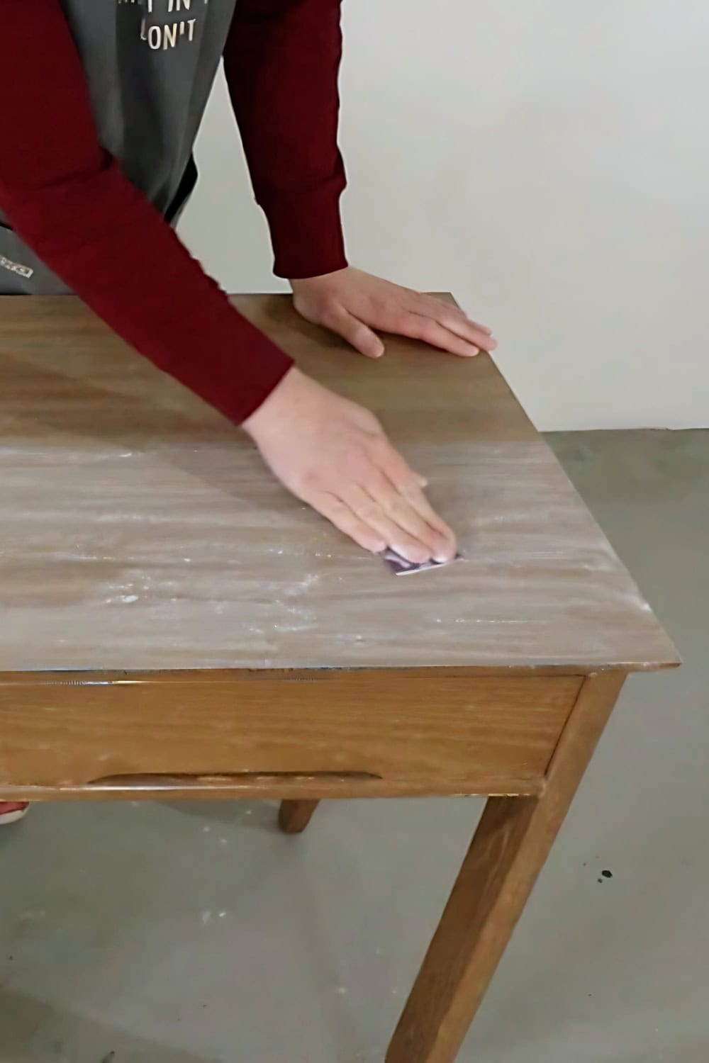 How to Spray Paint Laminate Furniture